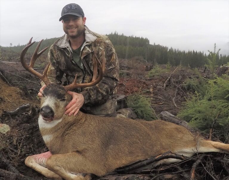 Deer Of The World - Safari Club